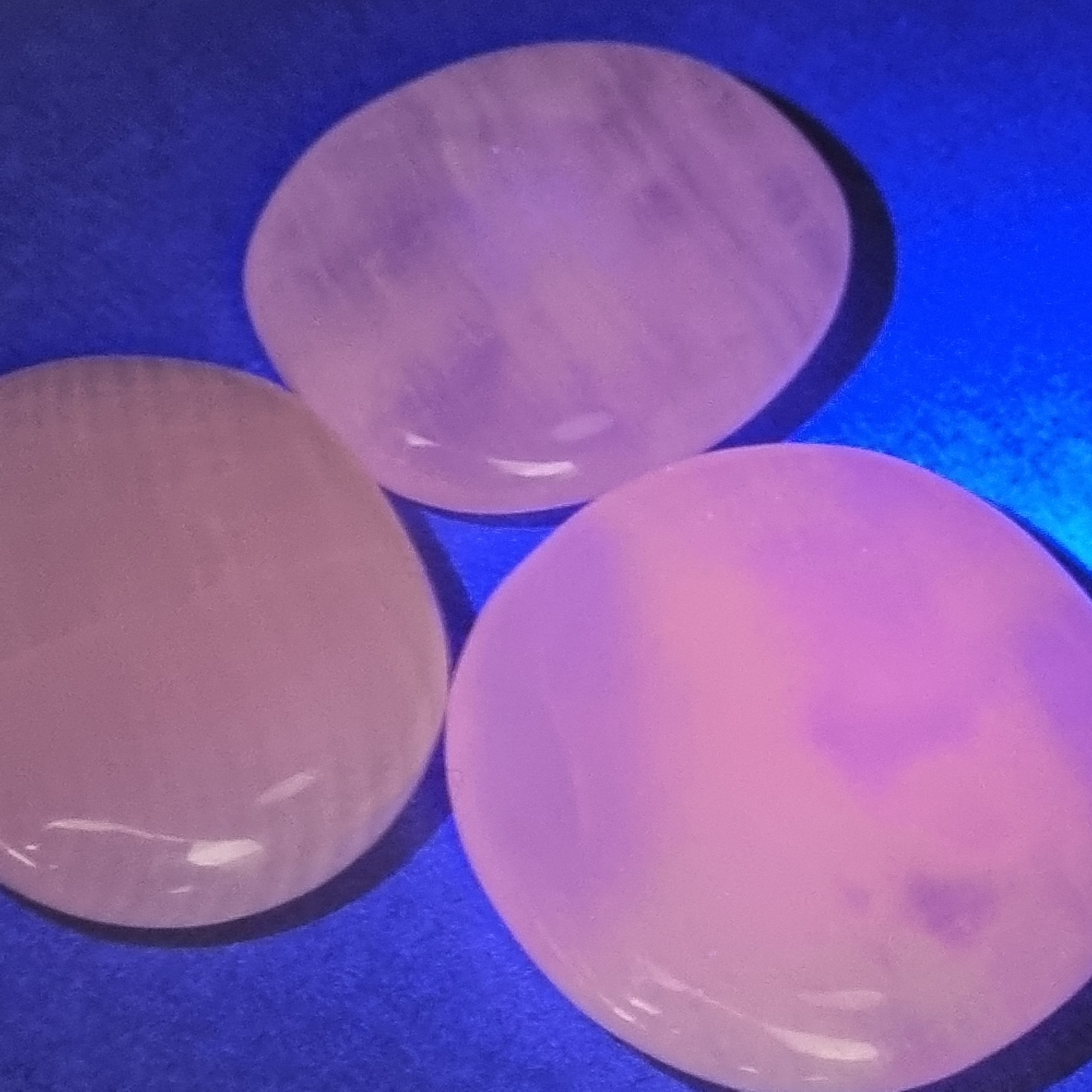 Mangano Calcite – Sparrow and Fox