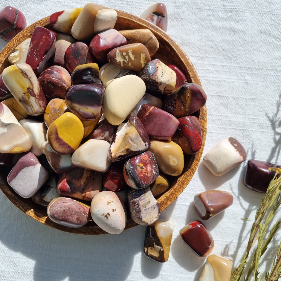 Mookaite – Sparrow and Fox